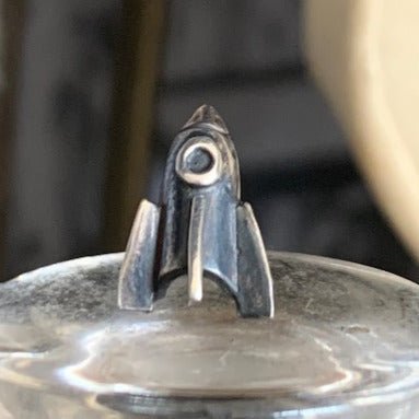 Rocket lapel pin – Lord Coconut